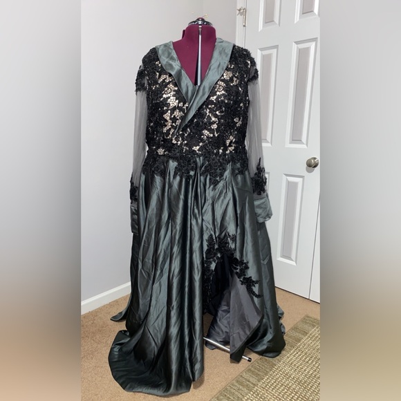 Dresses | Plus Size Prom Dress | Poshmark